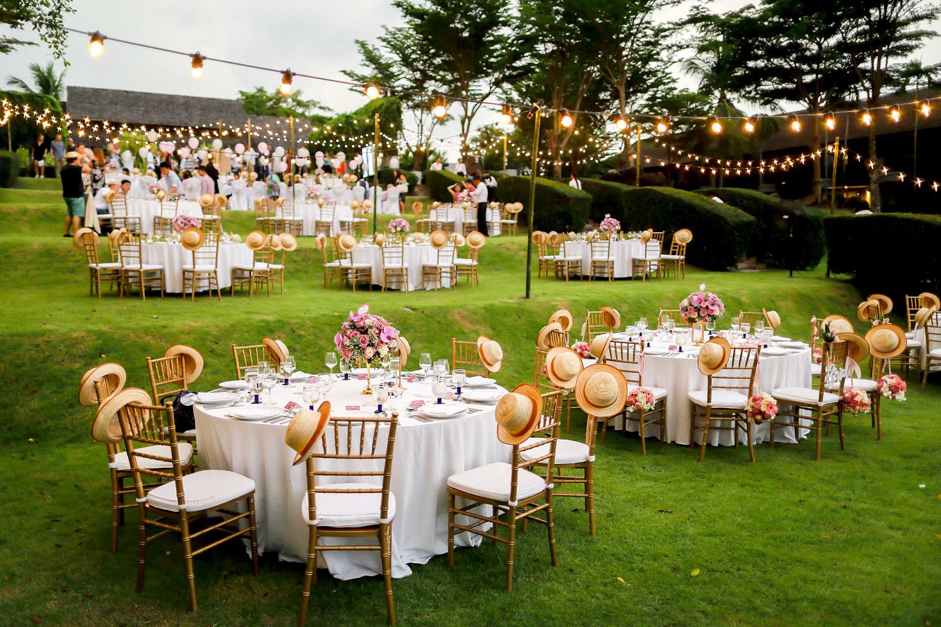 Dream Events on a Budget: Real Stories of Stunning Gatherings at ...