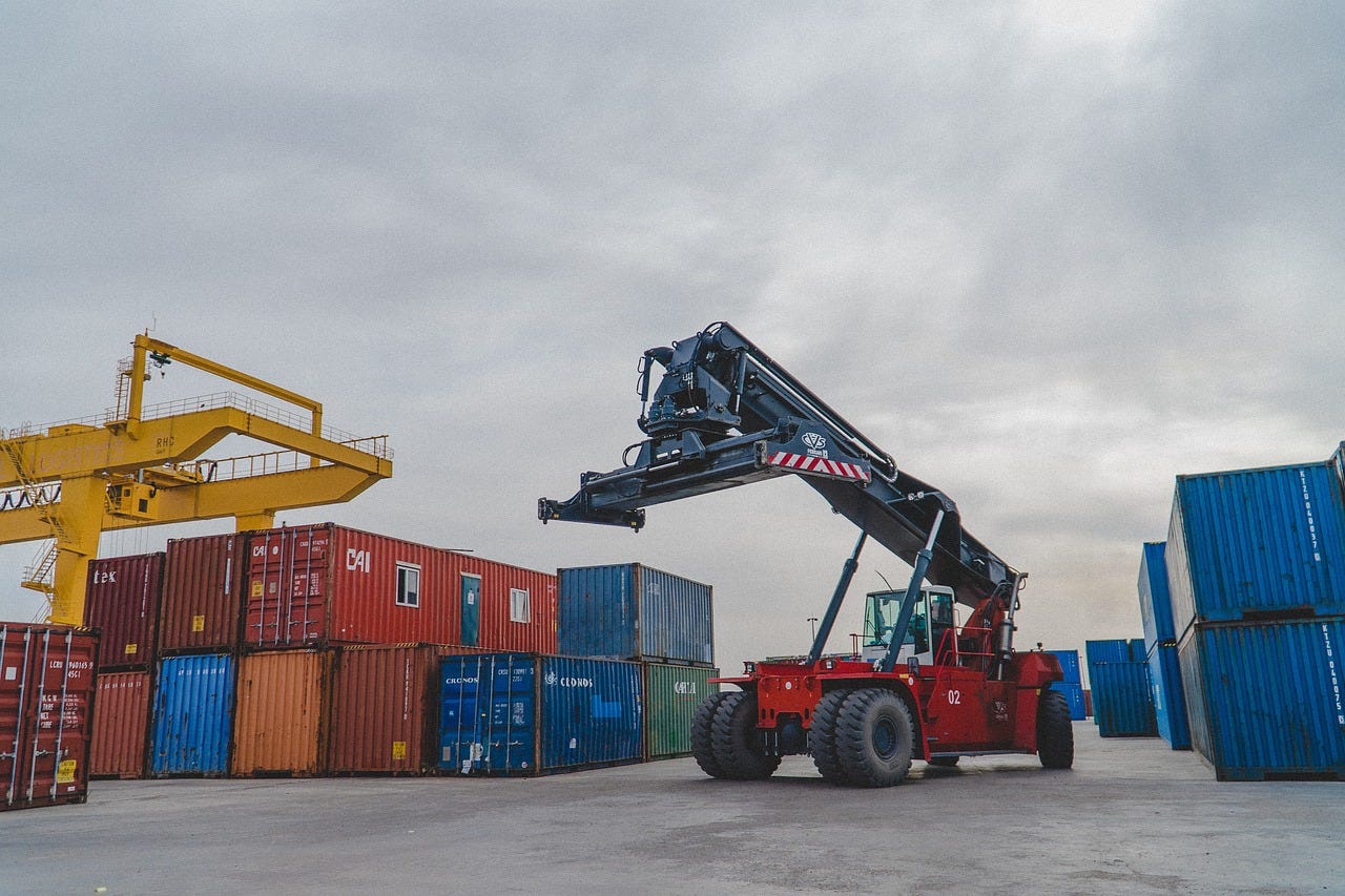 The Versatile World of 40ft Shipping Containers: More Than Just Storage ...