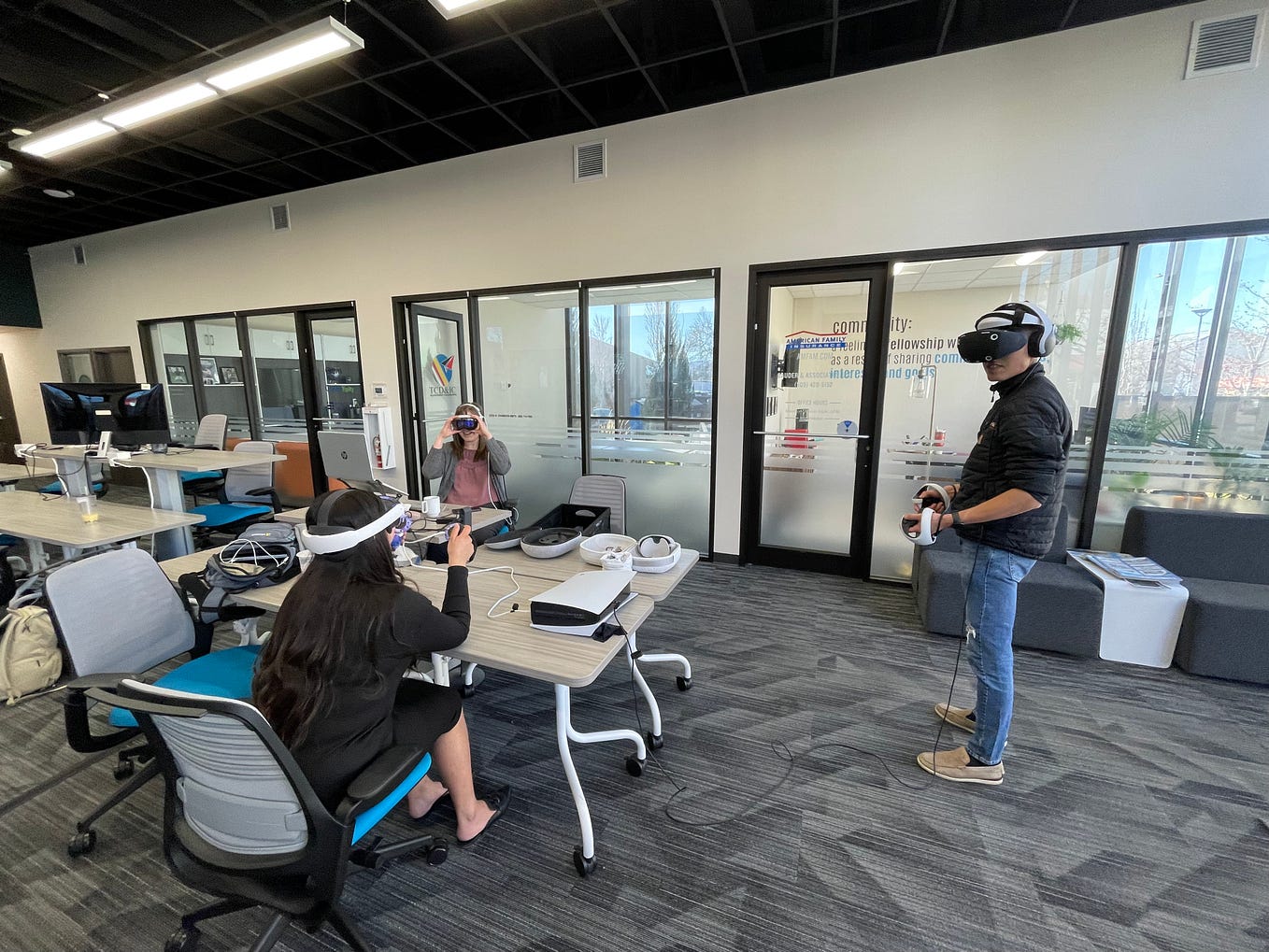 Basic VR Interaction Prototyping Tutorial for Designers — No Coding ... Basic VR Interaction Prototyping Tutorial for Designers — No Coding ...