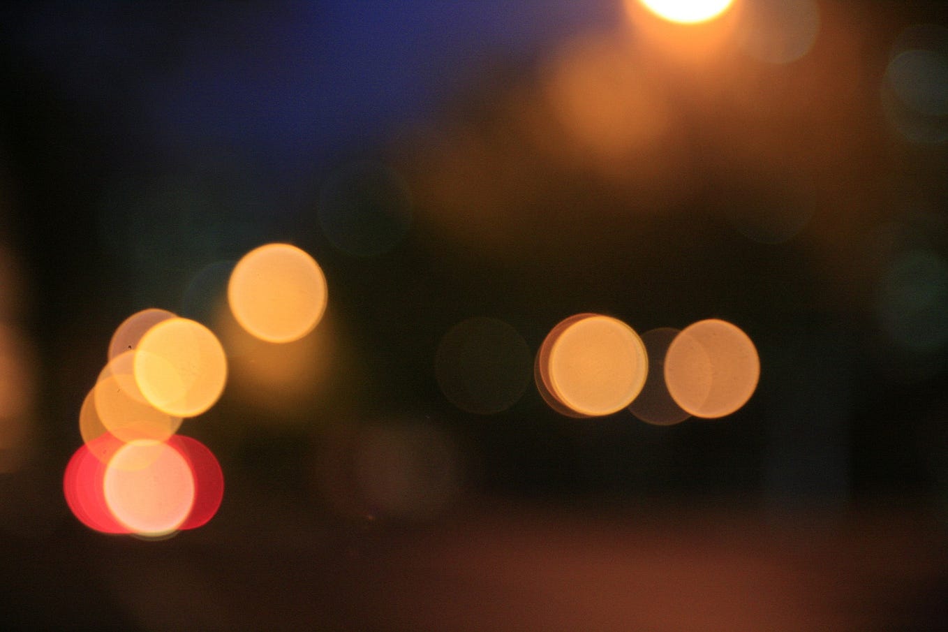 Freelance Twitter Roundup: 8 Editors To Follow (And Pitch) | by Laura ...