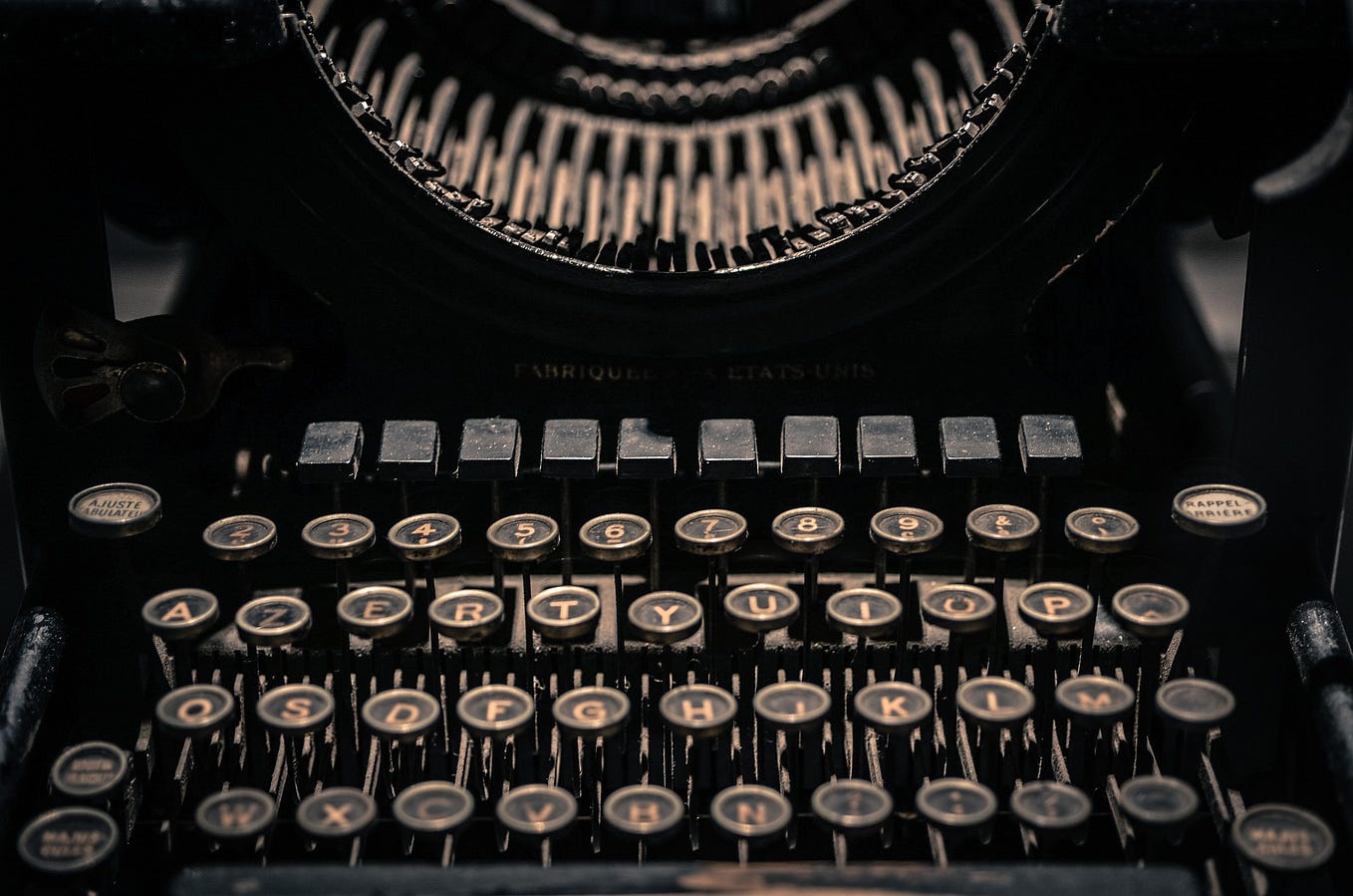 Exploring the Art of Ekphrasis. A catalogue of 8 prompts to write from ...