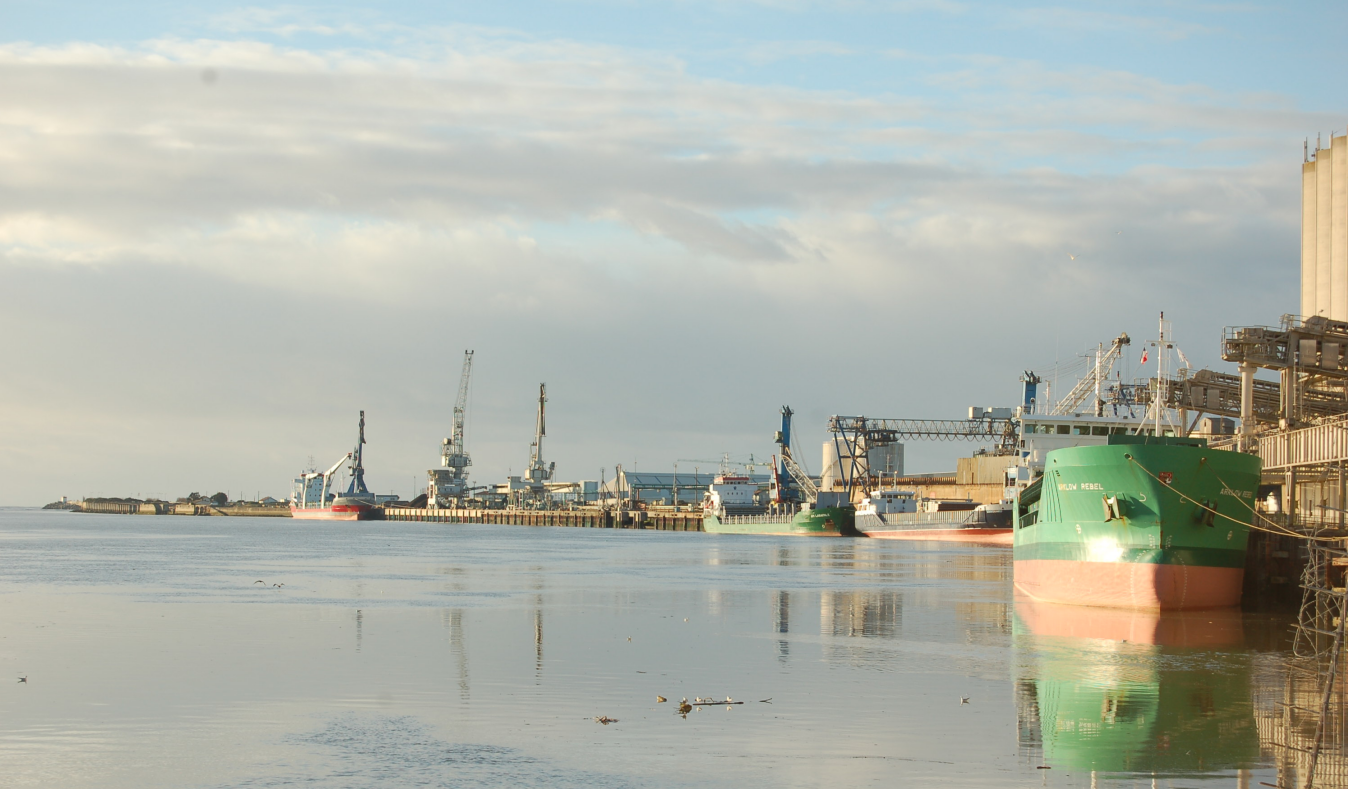 Welcome Docker!. Docker is one of the most popular… | by Charles Vissol | DevOps.dev