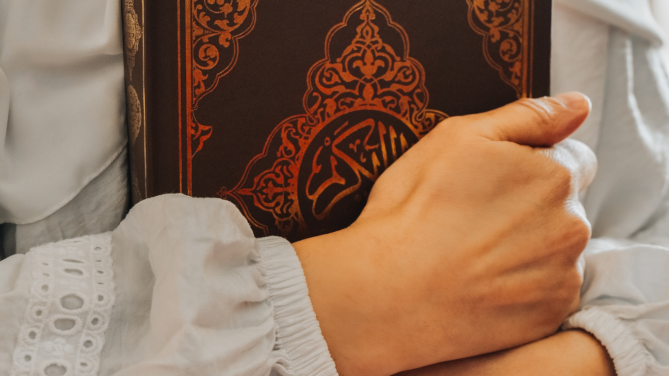 Understanding Allah in Islam: The Essence of Worship and Purpose. | by The Seera | Medium