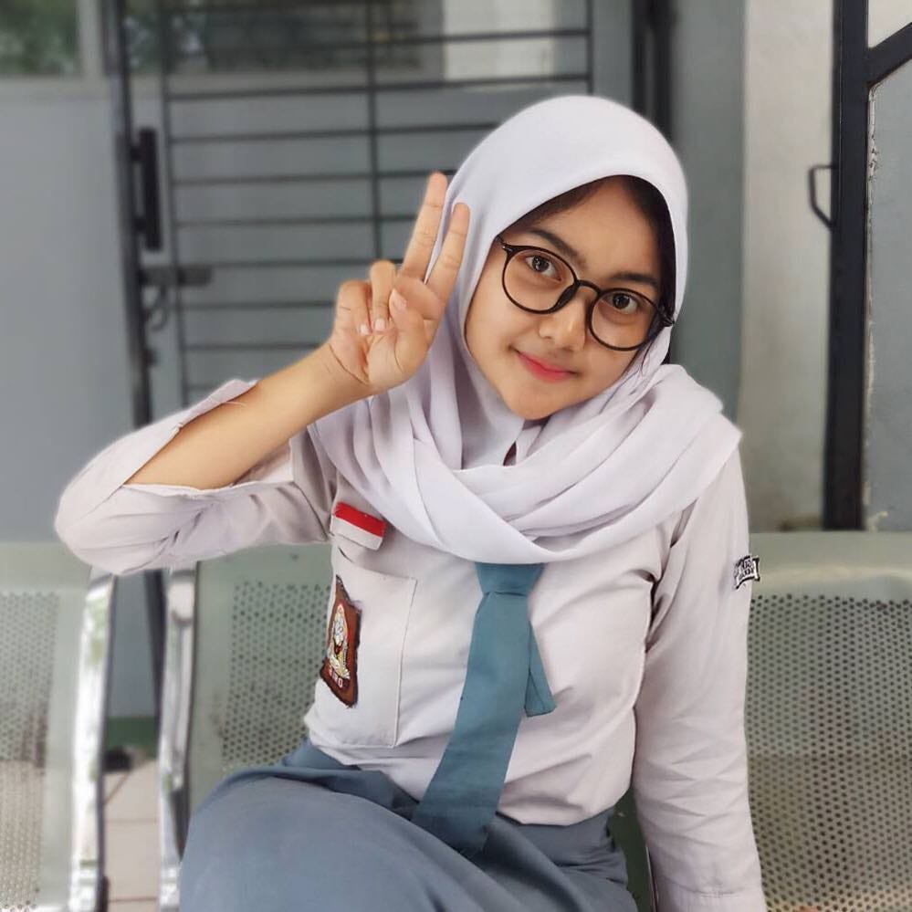 Video Mesum Koh Billy dan Izzy Si Montok Viral | by Nadine Wulandari | Medium