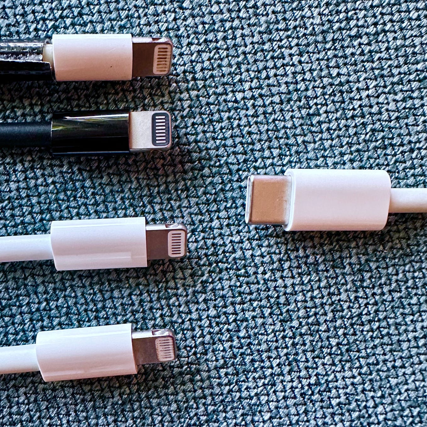 Why iPhones Don’t Need Bigger Batteries | by Jonathan Kim | ReThink Reviews | Medium