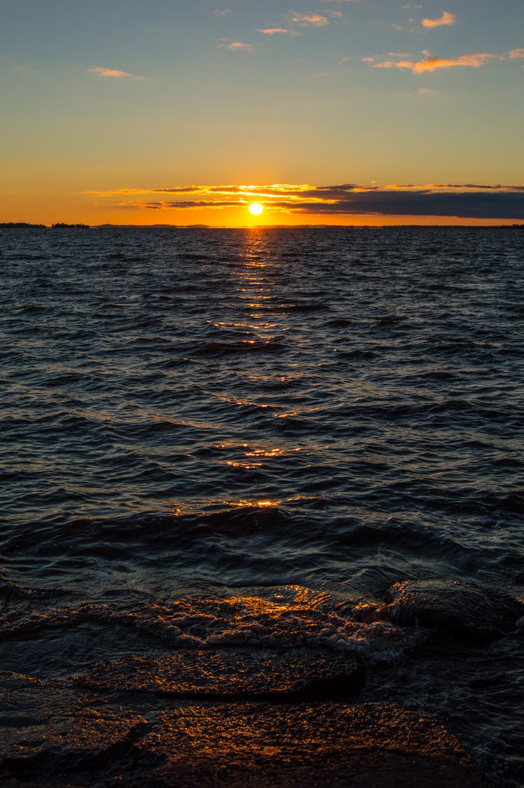 Installing Elixir & Phoenix in Windows 10 w/Bash & PostgreSQL | by Colin Rubbert | Medium