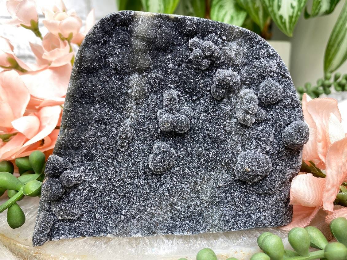 Green Crystals: A Vibrant World of Earth’s Green Stones | by Contempo ...