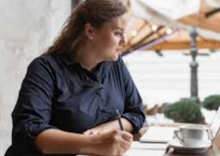 Copywriting vs blogging, which is a better job for freelancers? | by ...