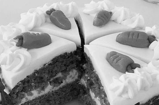 Carrot Cake & Matcha Latte.. “welkom meneer, wat wilt u bestellen ...