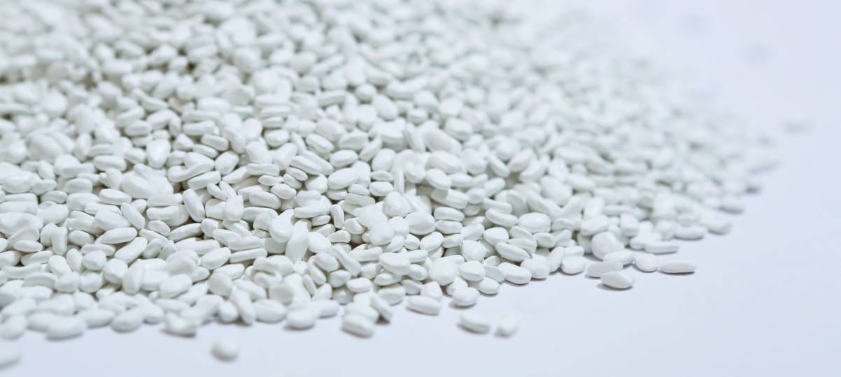 White Masterbatches: Importance and Benefits for the Plastic Industry | by Kothari Polymers ...
