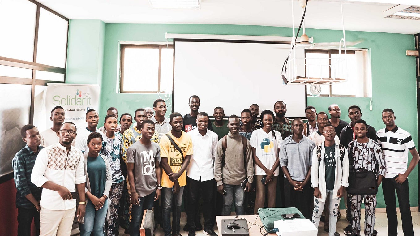 Récap Python Bénin #2: Docker Desktop, MinIO, Prompt Engineering, Django | by The PythonBenin ...