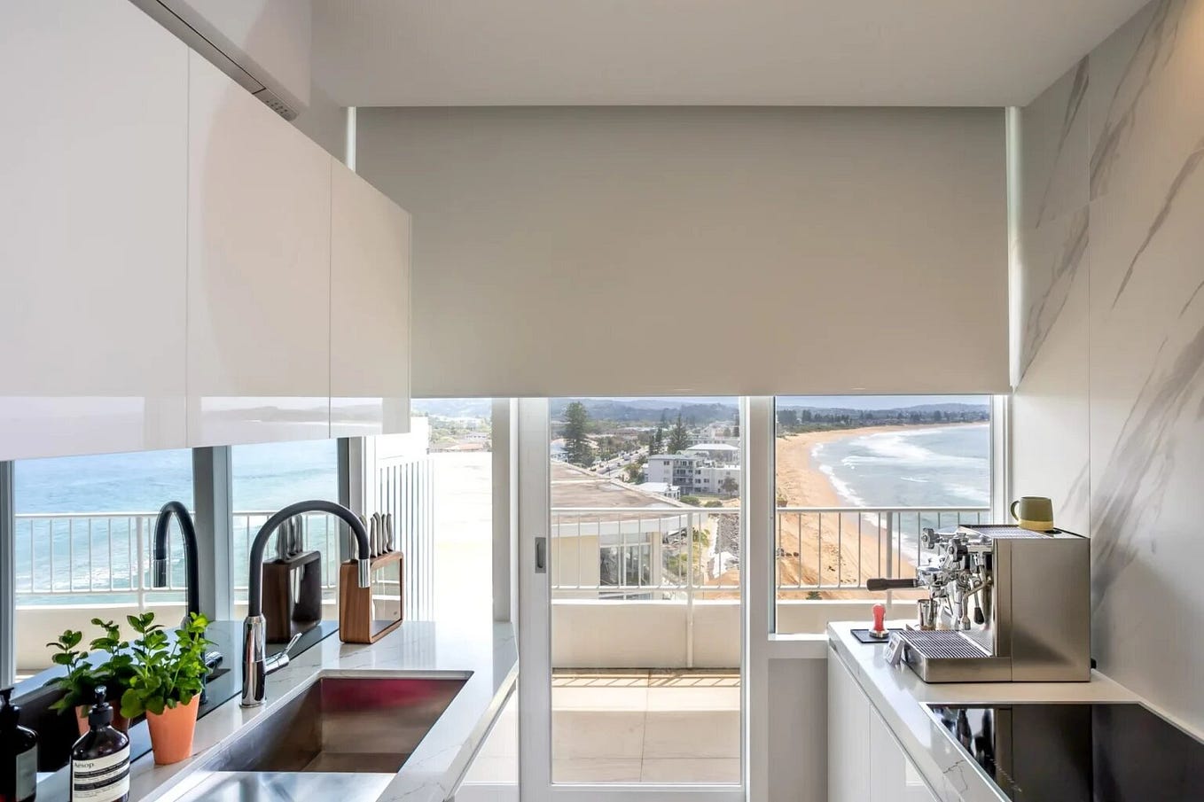 Transform Your Space with Roman Blinds Sydney|Empire Window Furnishings ...