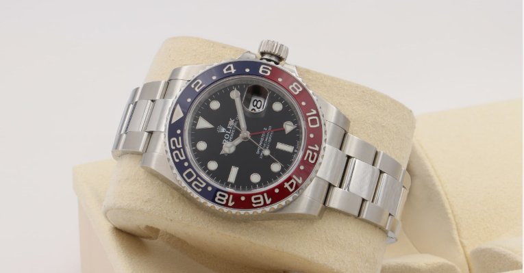 Top 5 Swiss GMT Watches Under $2000 | Medium