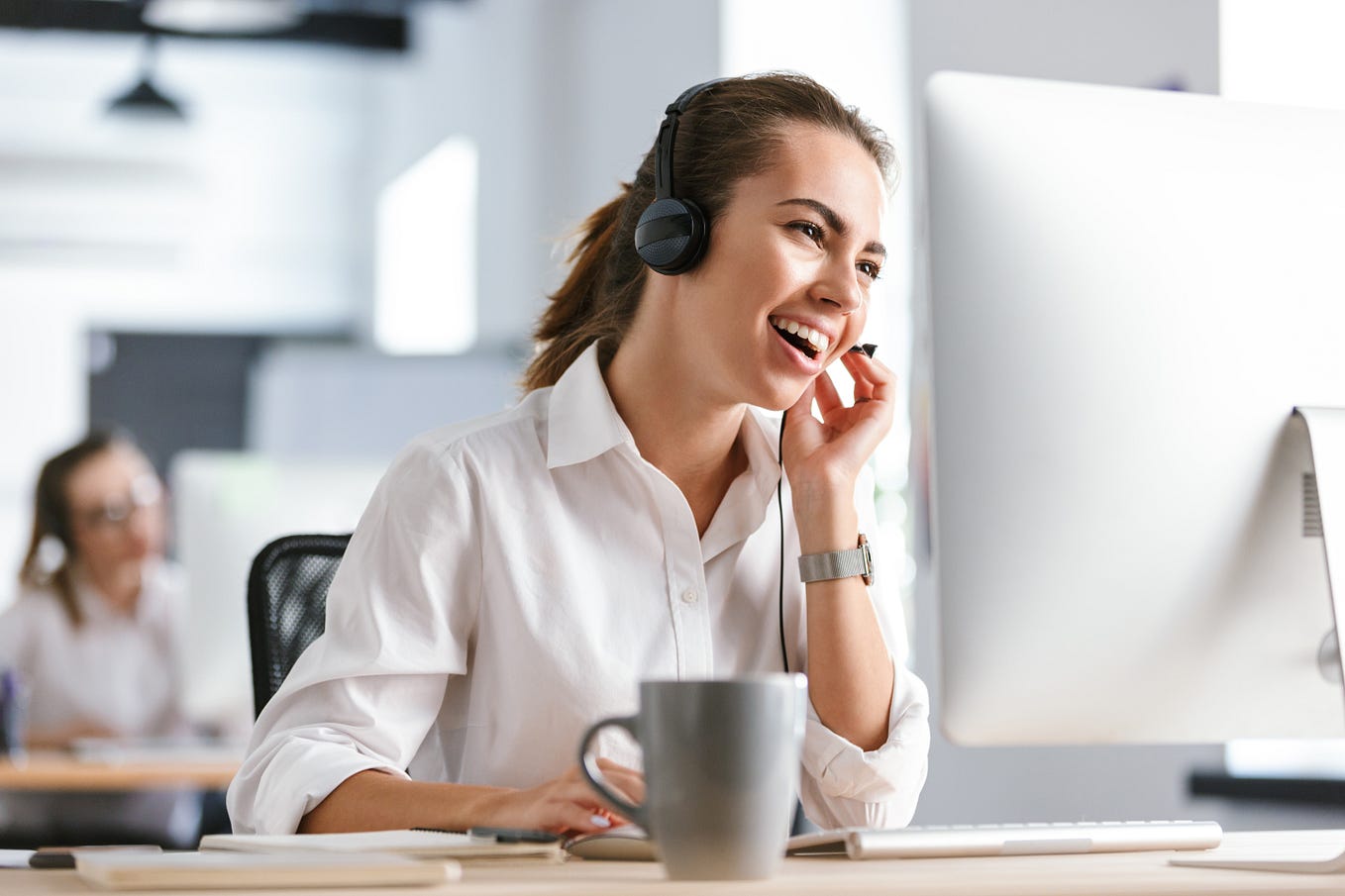 Discover how a virtual assistant can transform your business! | by OptiNizers | Sep, 2024 | Medium