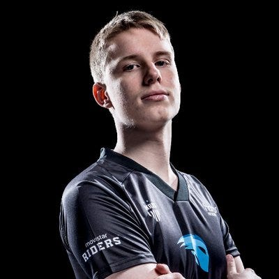 Interview — Finnsi, the rising star of Los Angeles | by LAValiantFR ...