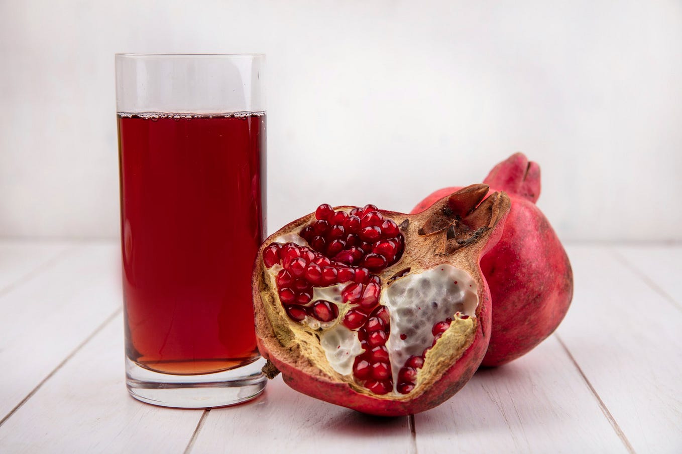 Top 15 Benefits Of Pomegranate Juice You Should Know By Storiafoods