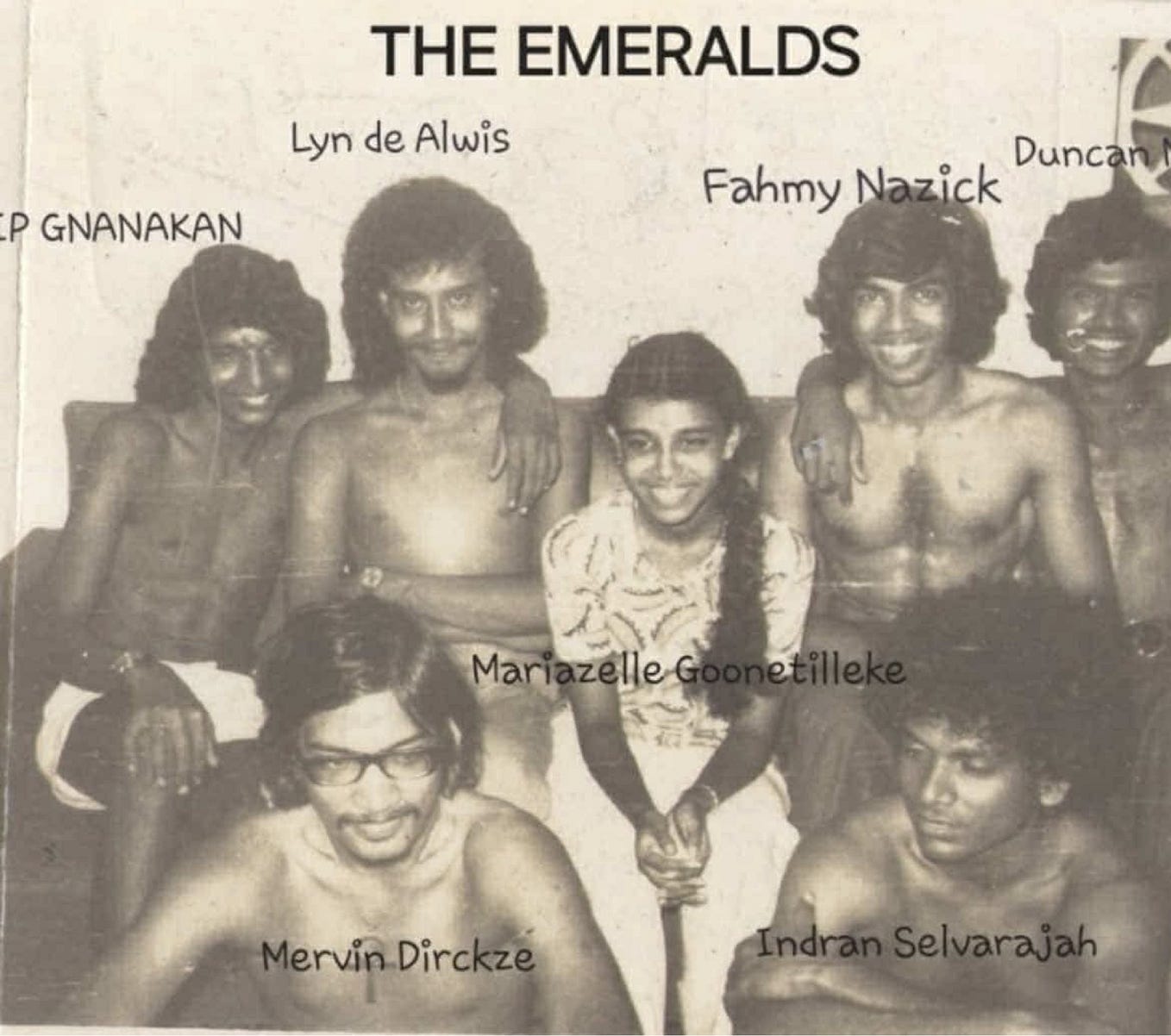 Friendships in Paradise: The Roatan Crew | by Ian Selvarajah | Feb ...