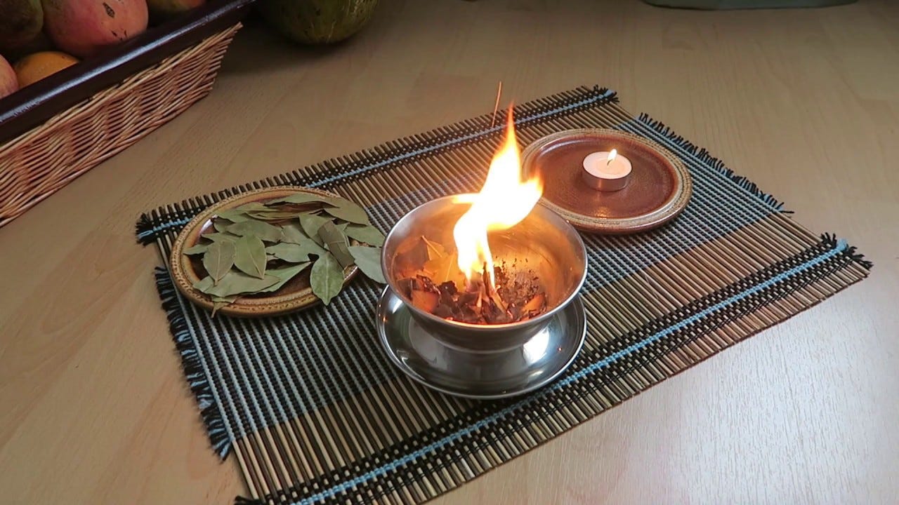 THIS IS WHY YOU SHOULD BURN A BAY LEAF IN YOUR HOME - Rally - Medium
