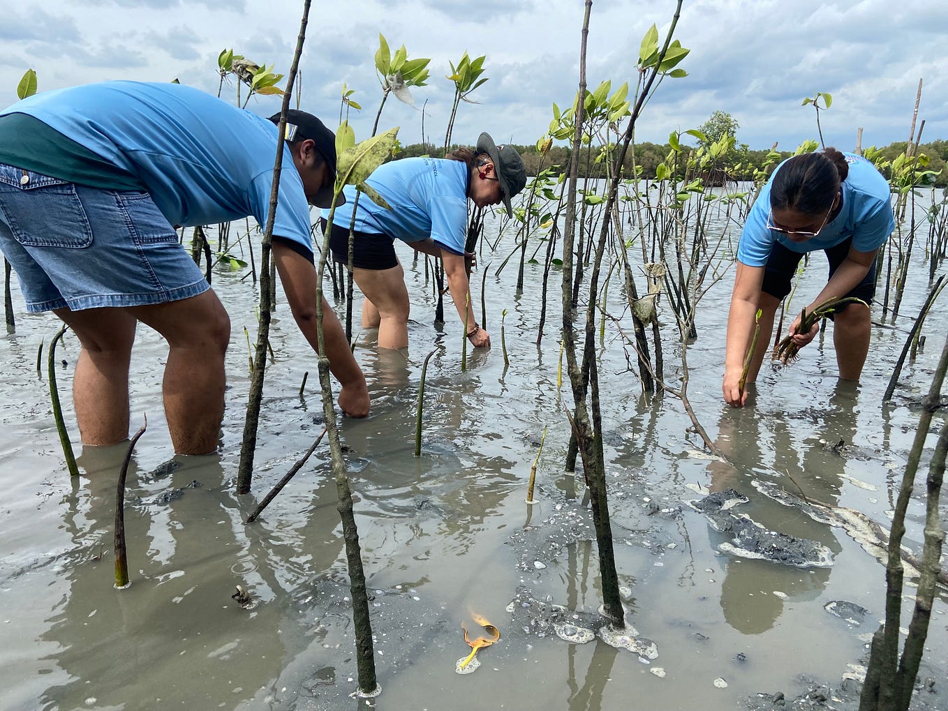 Caught in the Gap: The Wage Struggles of Filipino Workers | by Kent ...