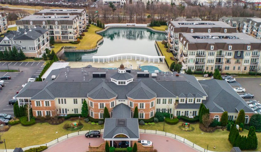 Discover the ultimate luxury living at Meadowbrook Pointe | by ...