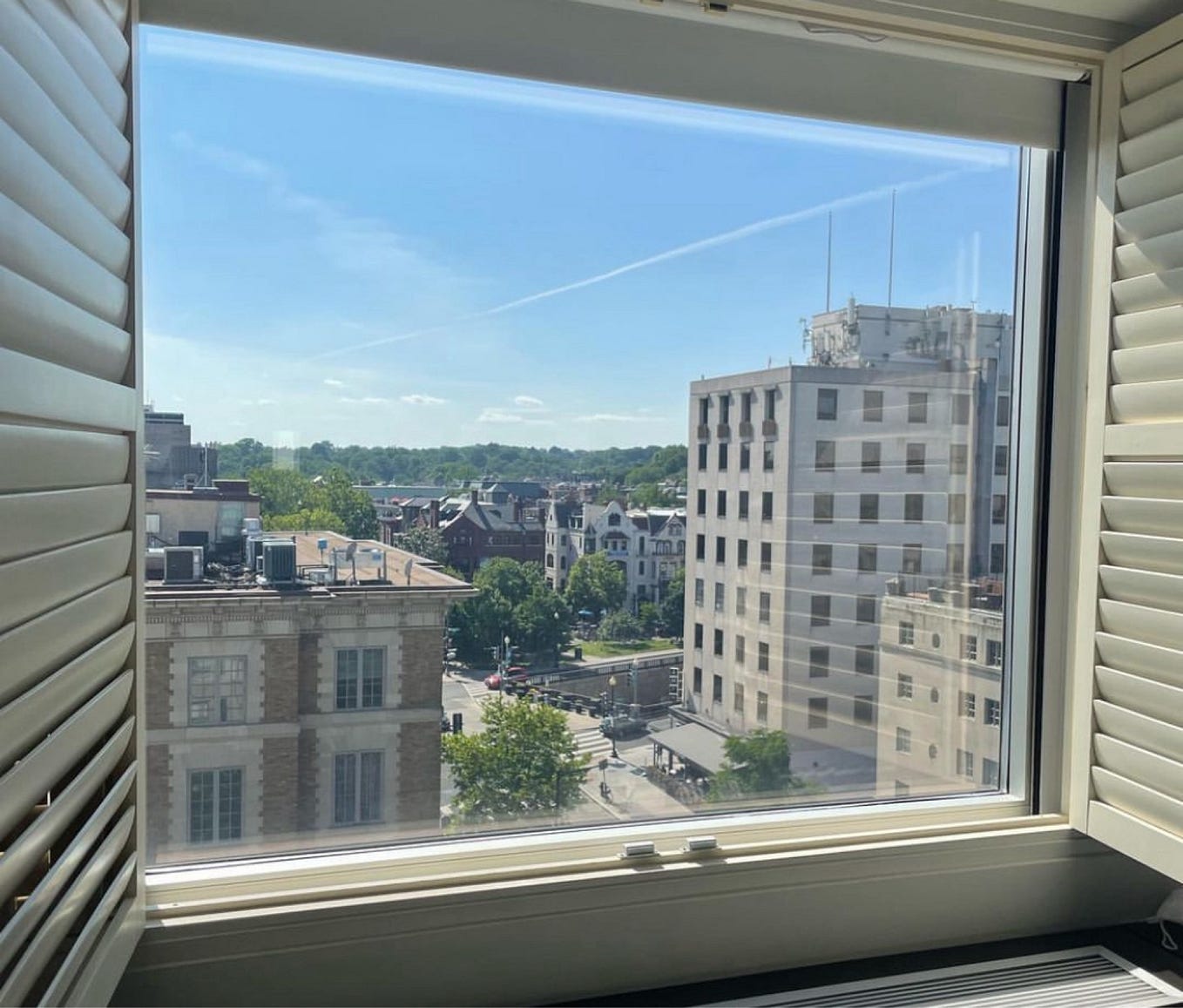 Behind NIKI’s Colossal Loss, the Anthem of Betrayal | by mae | Medium