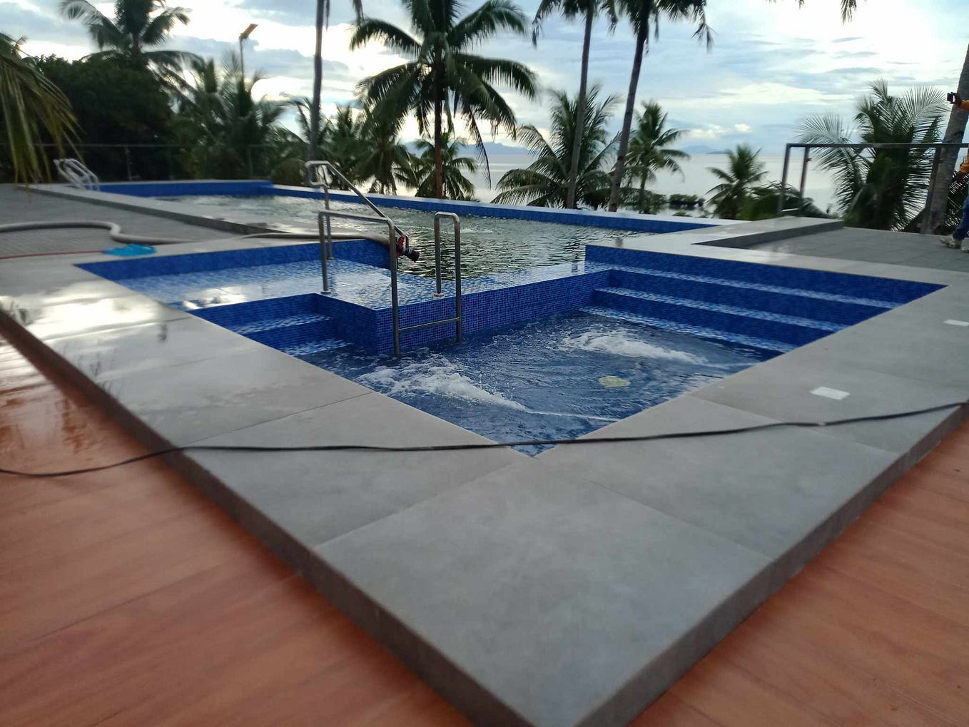 Infinity Pool Design Cebu. When it comes to indulgent and… | by Cebu Swimming Pool Construction ...