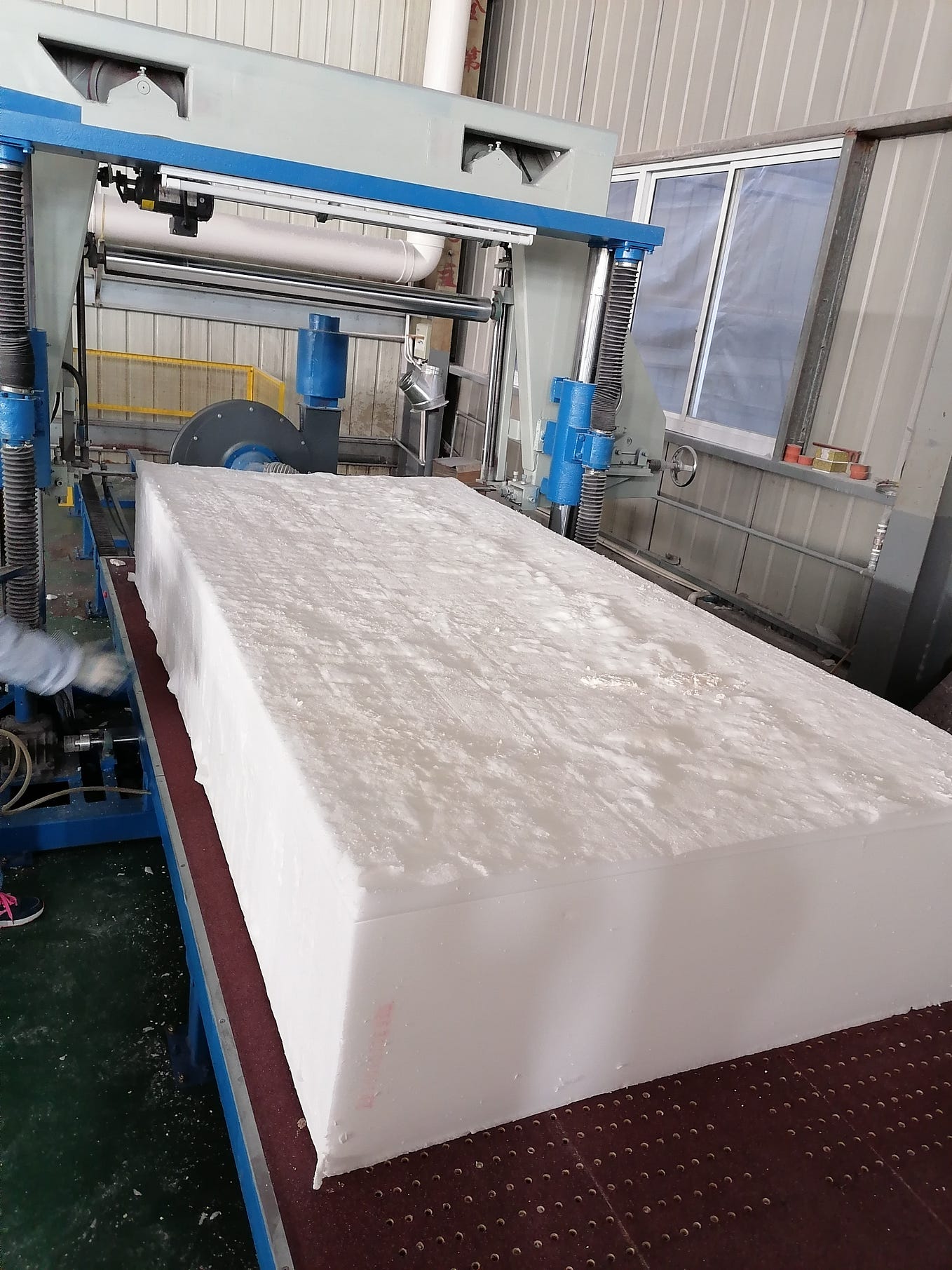 The Importance of Melamine Foam for LNG Pipeline Thermal & Cold ...