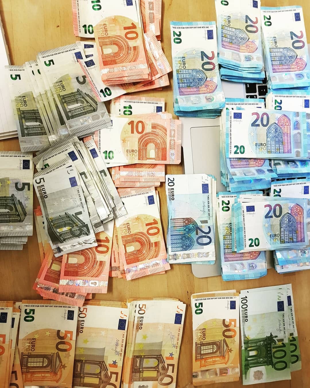 Köp dina Clone-kort och Prop-sedlar, whatsapp: +1(541)782–8482 | by Michaelsfishers | Feb, 2024 ...