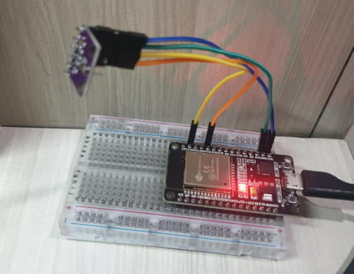 Project 5: LCD Display and PWM Signal on ESP32 | by It's Me Car | Medium