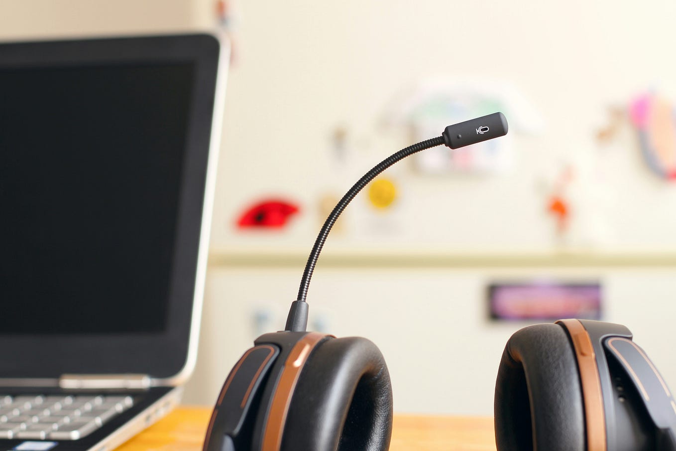 What is a Digital Marketing Virtual Assistant? | by Aristosourcing | Medium