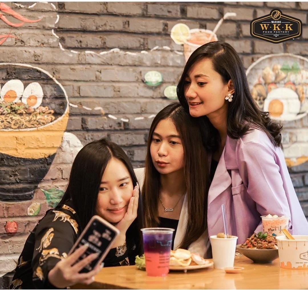 TONGKRONGAN KEKINIAN!!!, CALL/WA 0838–3992–5066, Tempat Nongkrong yang Pas Bersama Teman dan ...