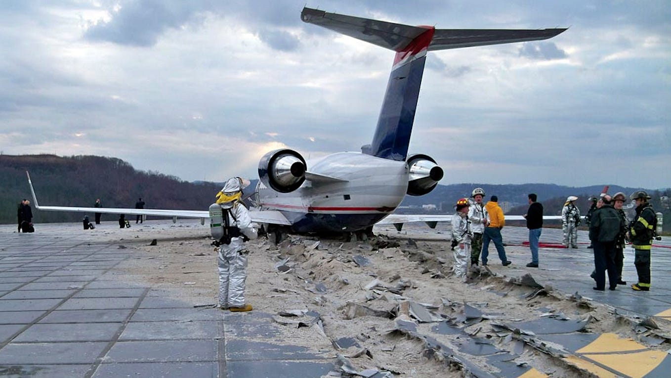 Wrong Turn at Taipei: The crash of Singapore Airlines flight 006 | by ...