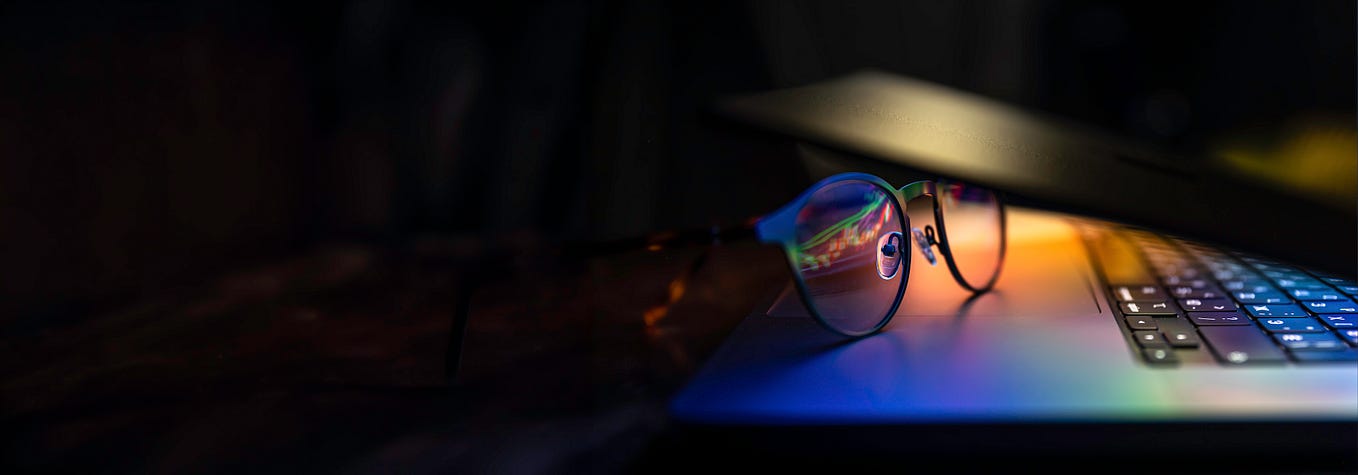 Mastering Queues in Python: From Basics to Real-World Applications | by code.with.ferdi | Medium