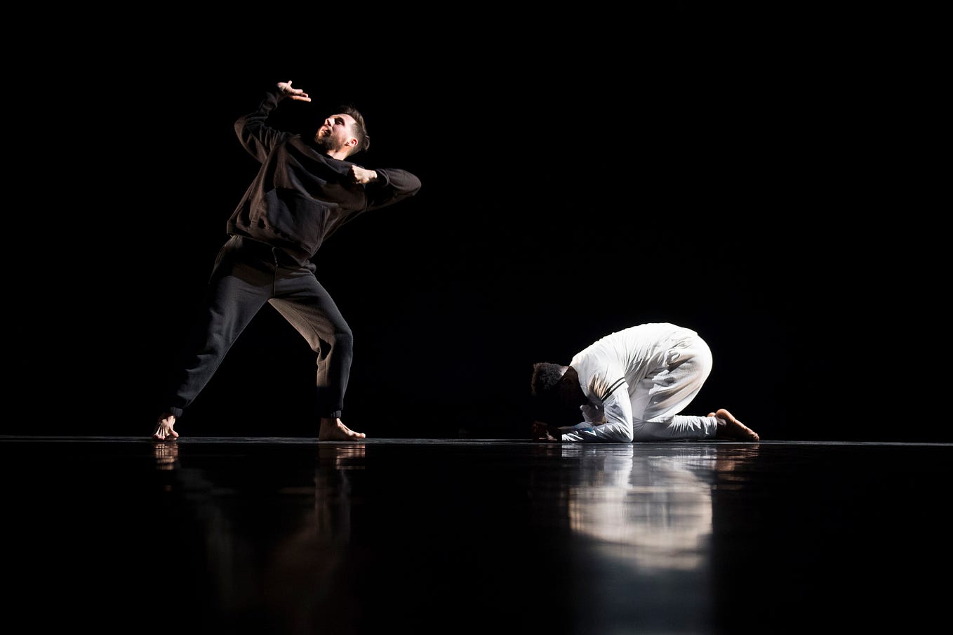 Photographing a performance art. A couple of troubles I have faced ...