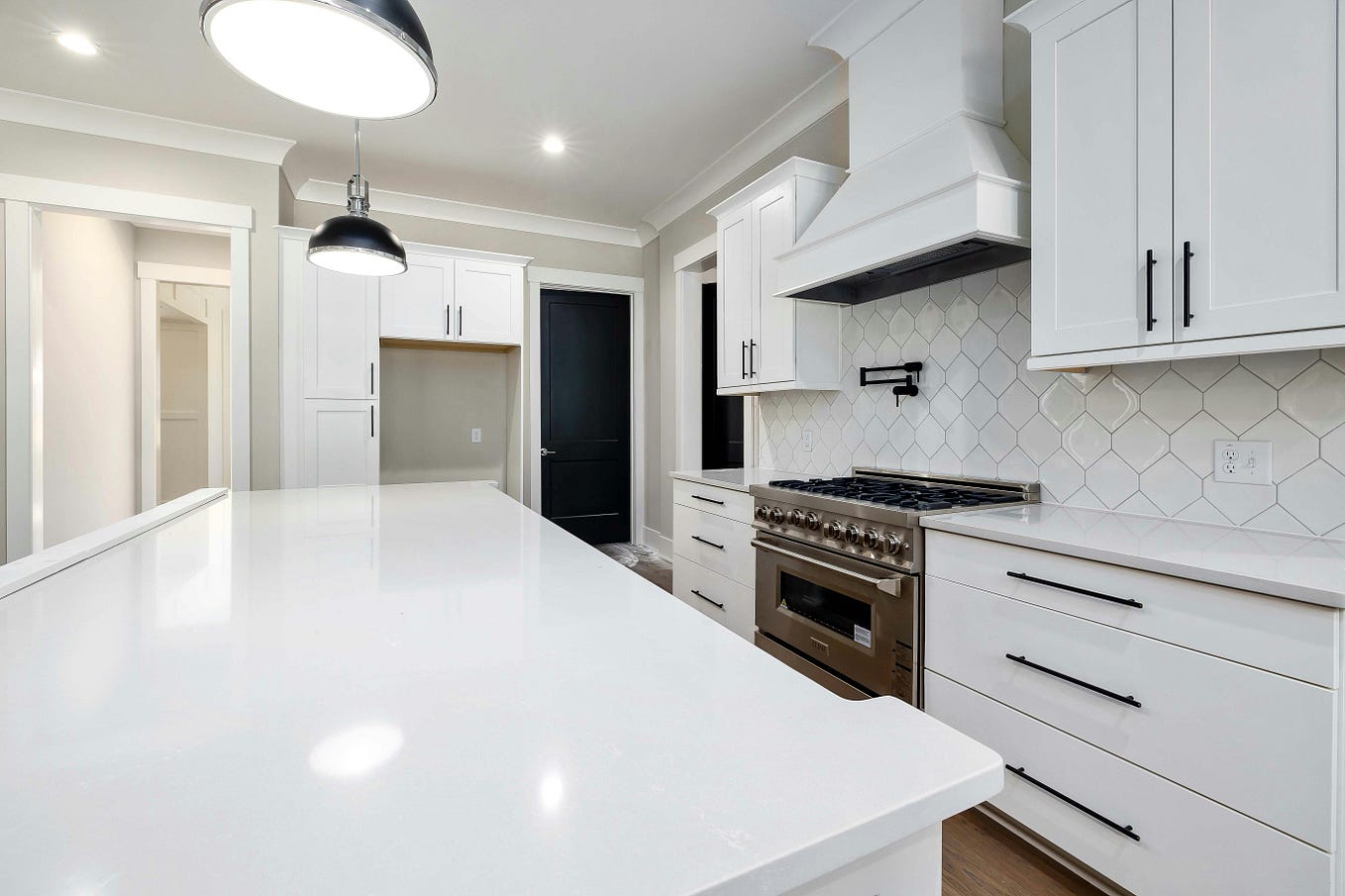 What is Sparkling White Quartz?: Everything You Need to Know | by ...
