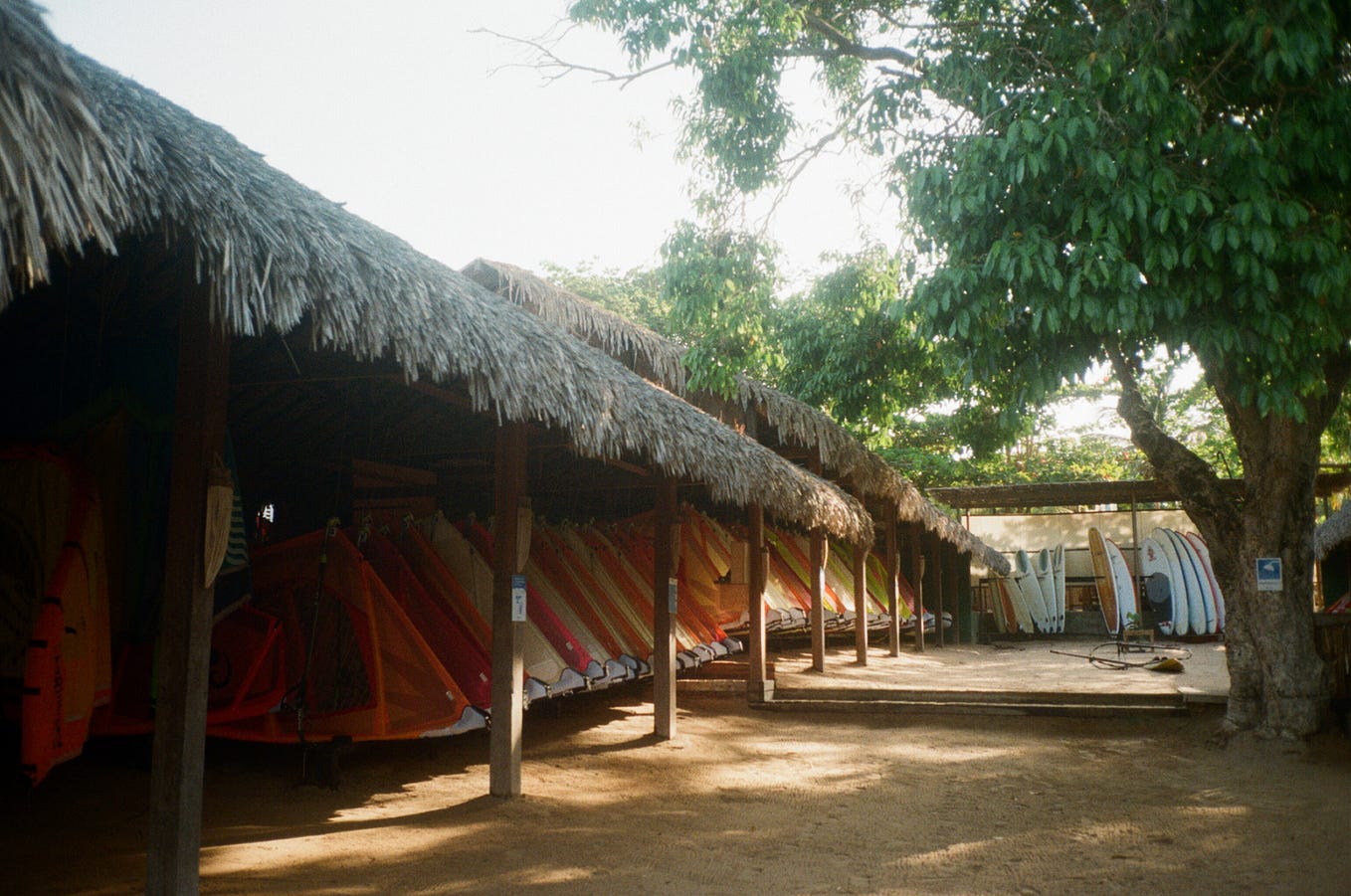 How to Dockerize Machine Learning Applications Built with H2O, MLflow, FastAPI, and Streamlit ...