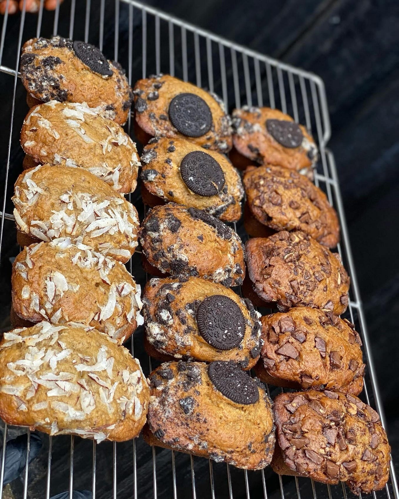 Caught in the Breeze at the Hawa Mahal | by B.R. Shenoy | The Heritage Pub | Jun, 2025 | Medium