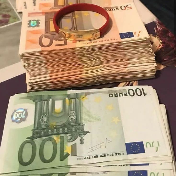Koop vals geld op craigs list Koop valse Zwitserse frank WhatsApp ...