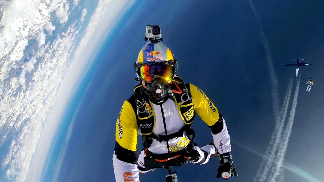 Base Jumping Red Bull
