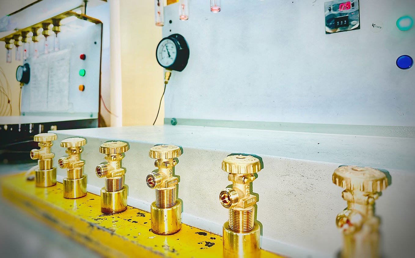 Snap Tight valves | Svarrnim Forgings - Svarrnimforgings - Medium