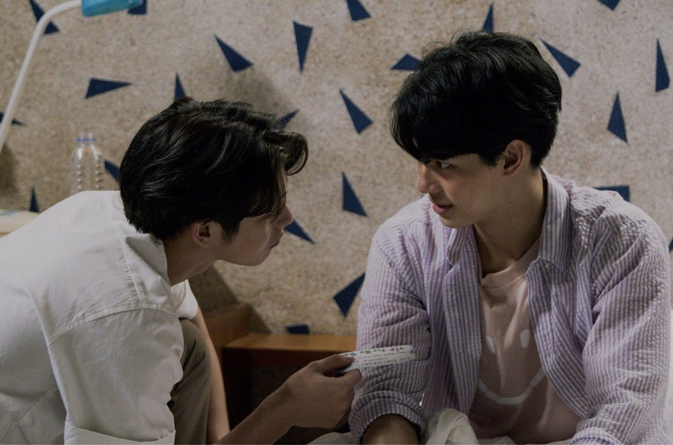 Home.. https://open.spotify.com/track/7IRi1d3Ns… | by RERE. | Medium