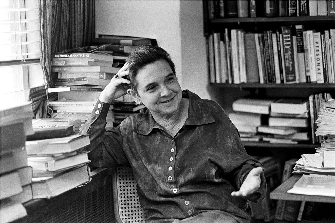 GRIFO NOSSO: poemas de Bárbara Esmenia | by Isadora Attab | grifapodcast | Medium