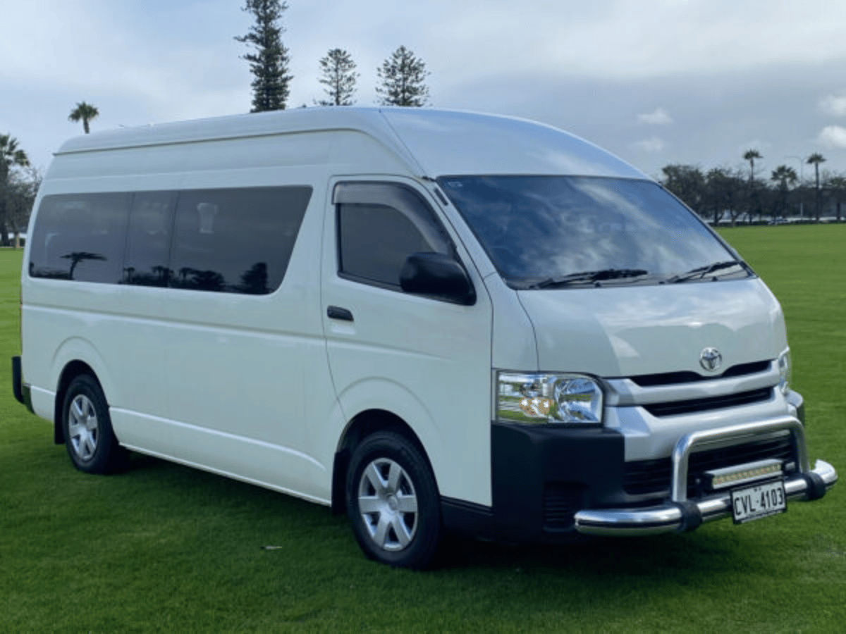 5 Benefits of Booking a Maxi Taxi in Perth by World Maxi Taxi | by ...