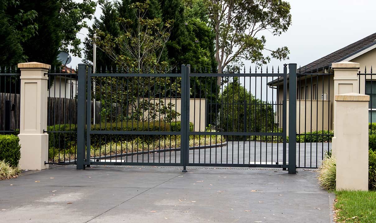 Modern Garage Doors Los Angeles. In the aesthetic of your home, garage ...