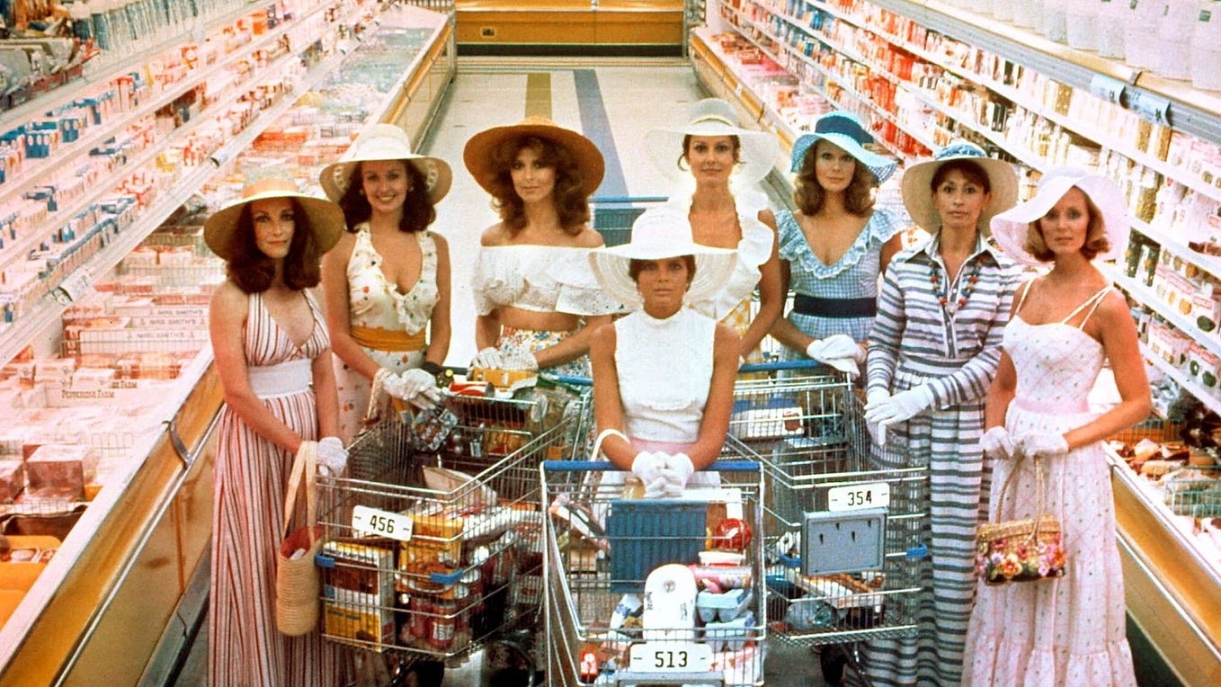 American Beauty (1999) • 25 Years Later — identity crisis and suburban ...