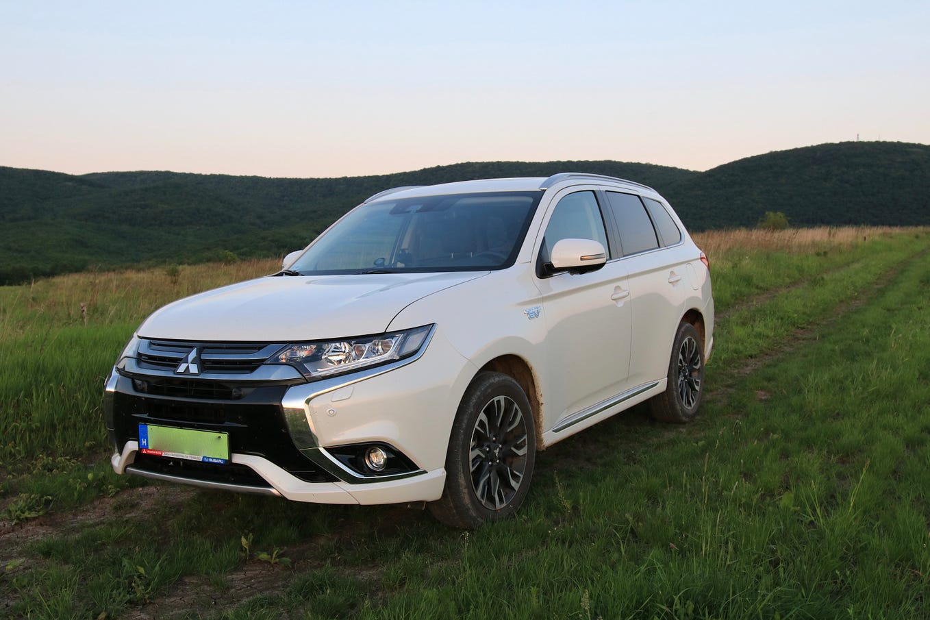 Mitsubishi Outlander PHEV 2017 Owner’s review — Part 2 | by Molnár ...
