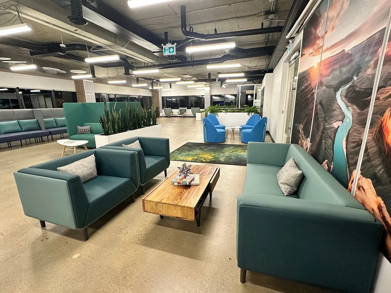 Top 5 Must-Have Features of a Successful Coworking Space for Startups ...