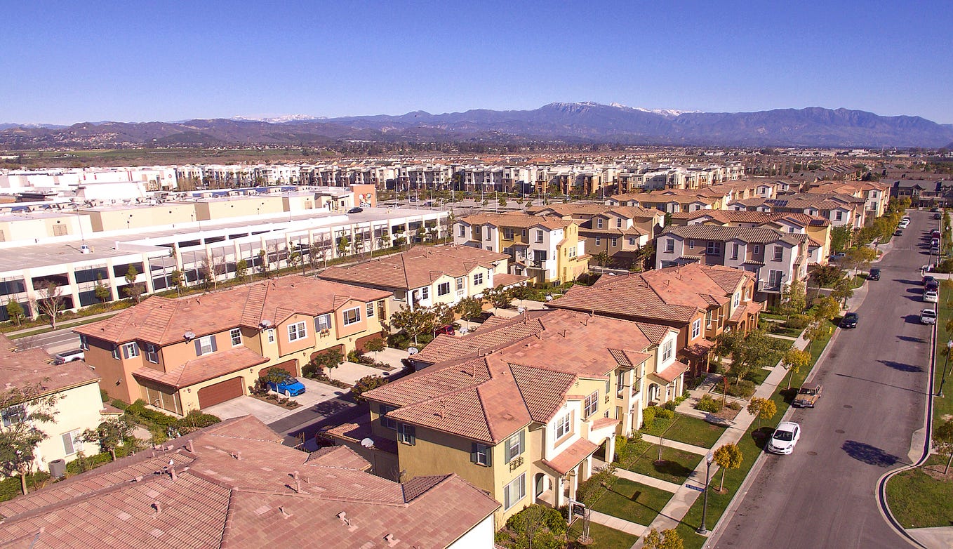 How to: Create a UIPageViewController | by Elliott Diaz | How To — Swift | Medium