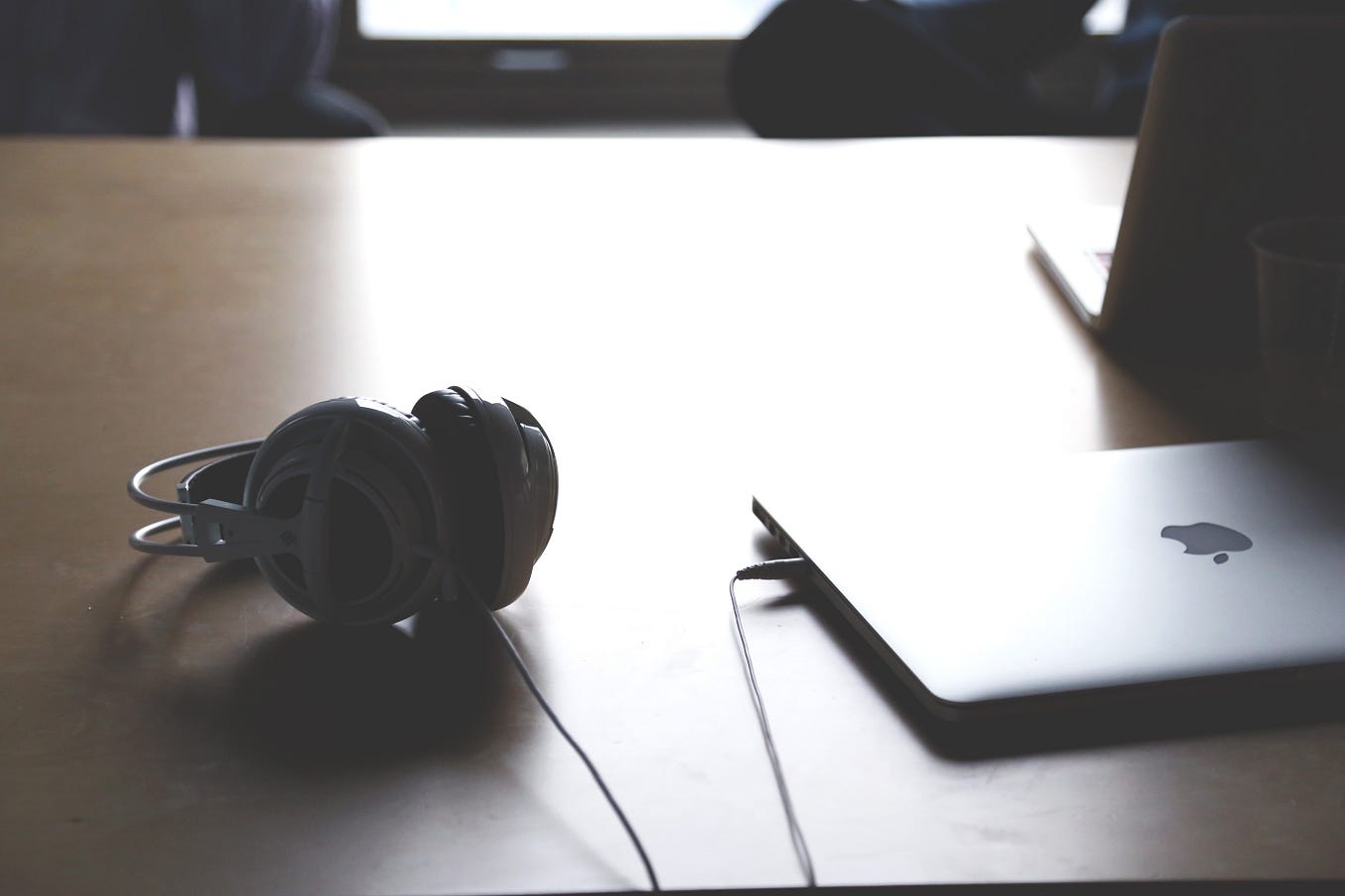 Delivering Happiness: a Zappos Story | by Kelly Herring | Medium
