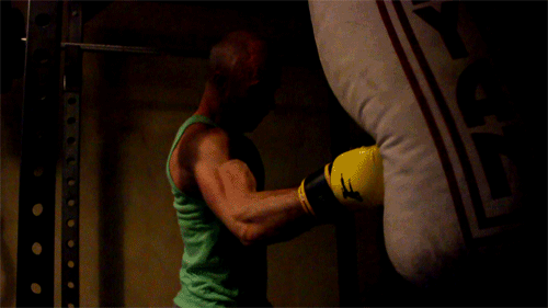 7 Tips On How to Hit the Heavy Bag the Right Way | by Boxing at Home ...